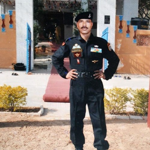 Hav Gajender Singh Bisht AC - Honourpoint